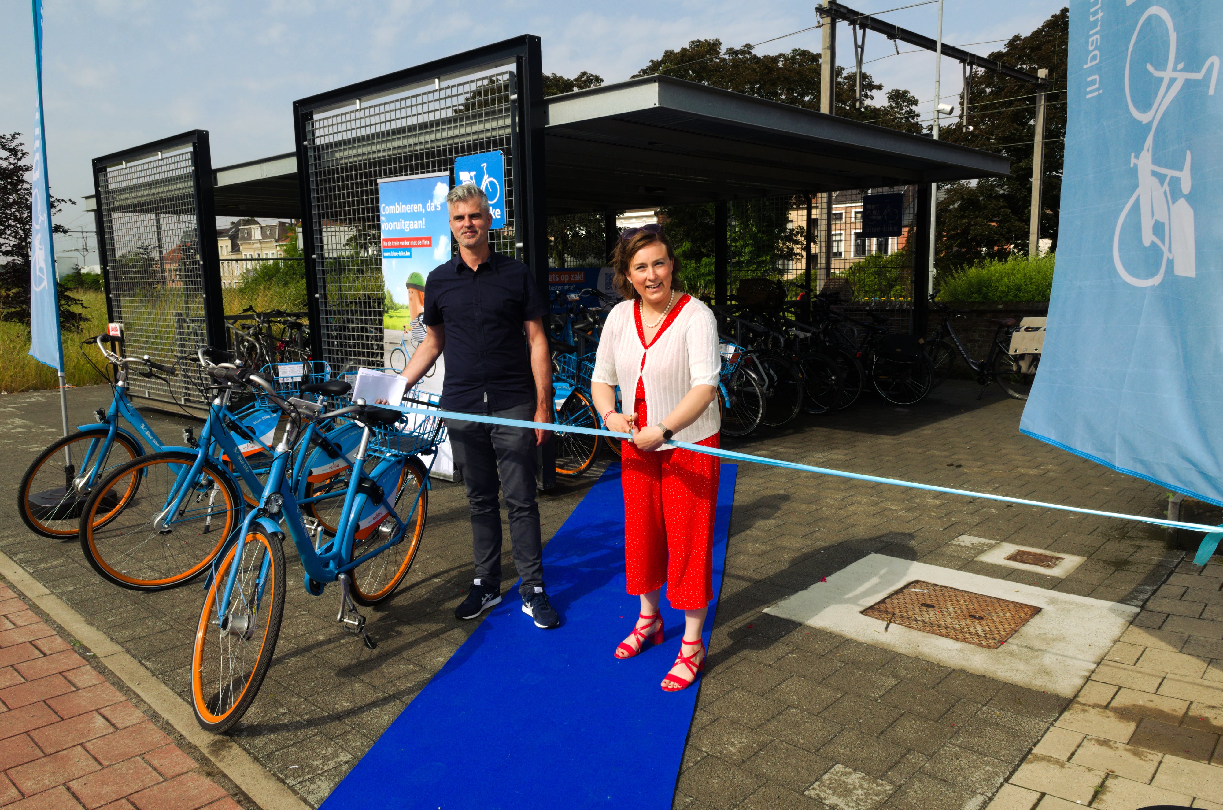 Nu ook deelfietsen van Blue-bike aan station in Temse | N-VA Temse